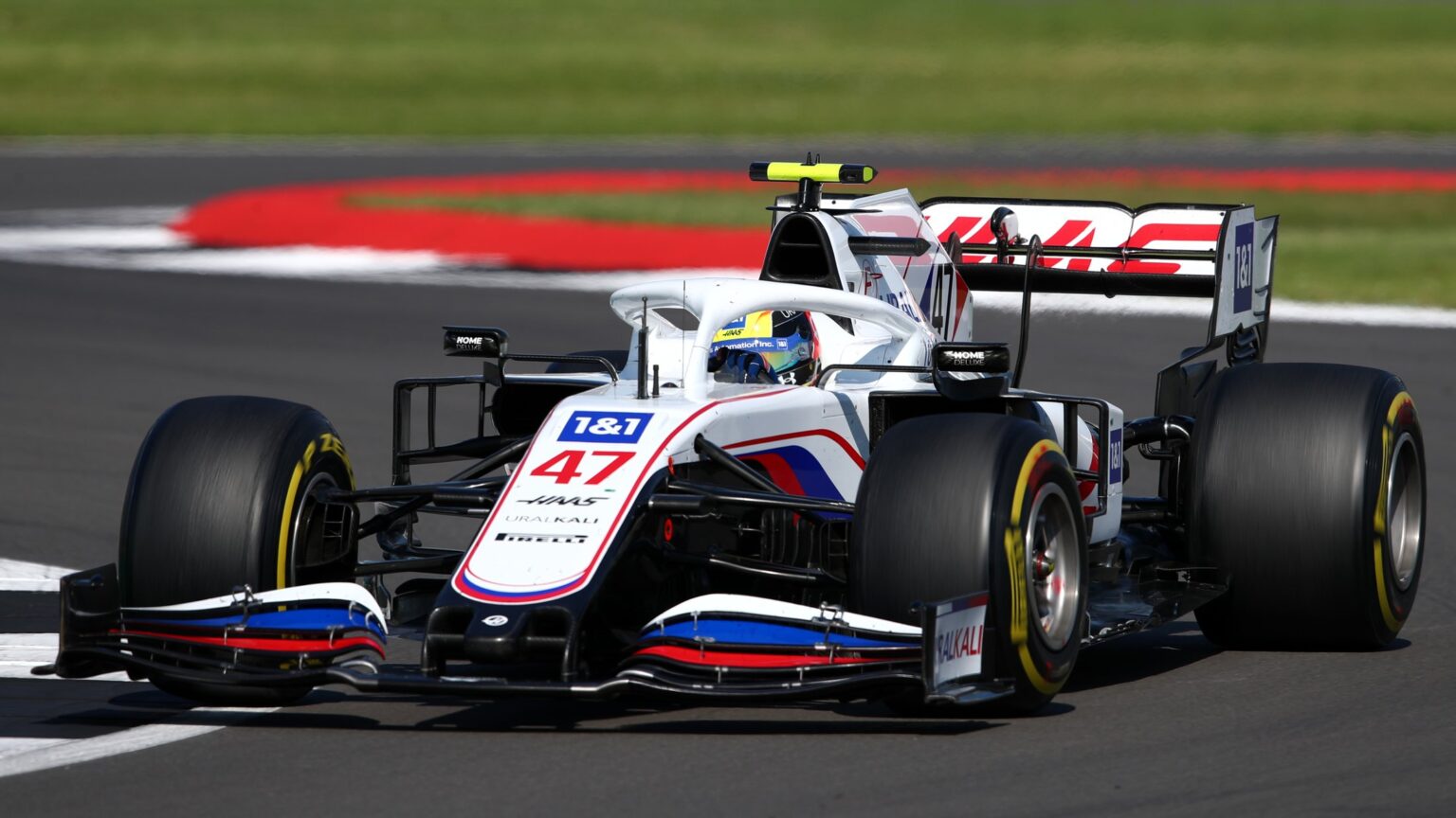 Nine Car Manufacturers That Could Join F1 in the Coming Years - iSportsWeb