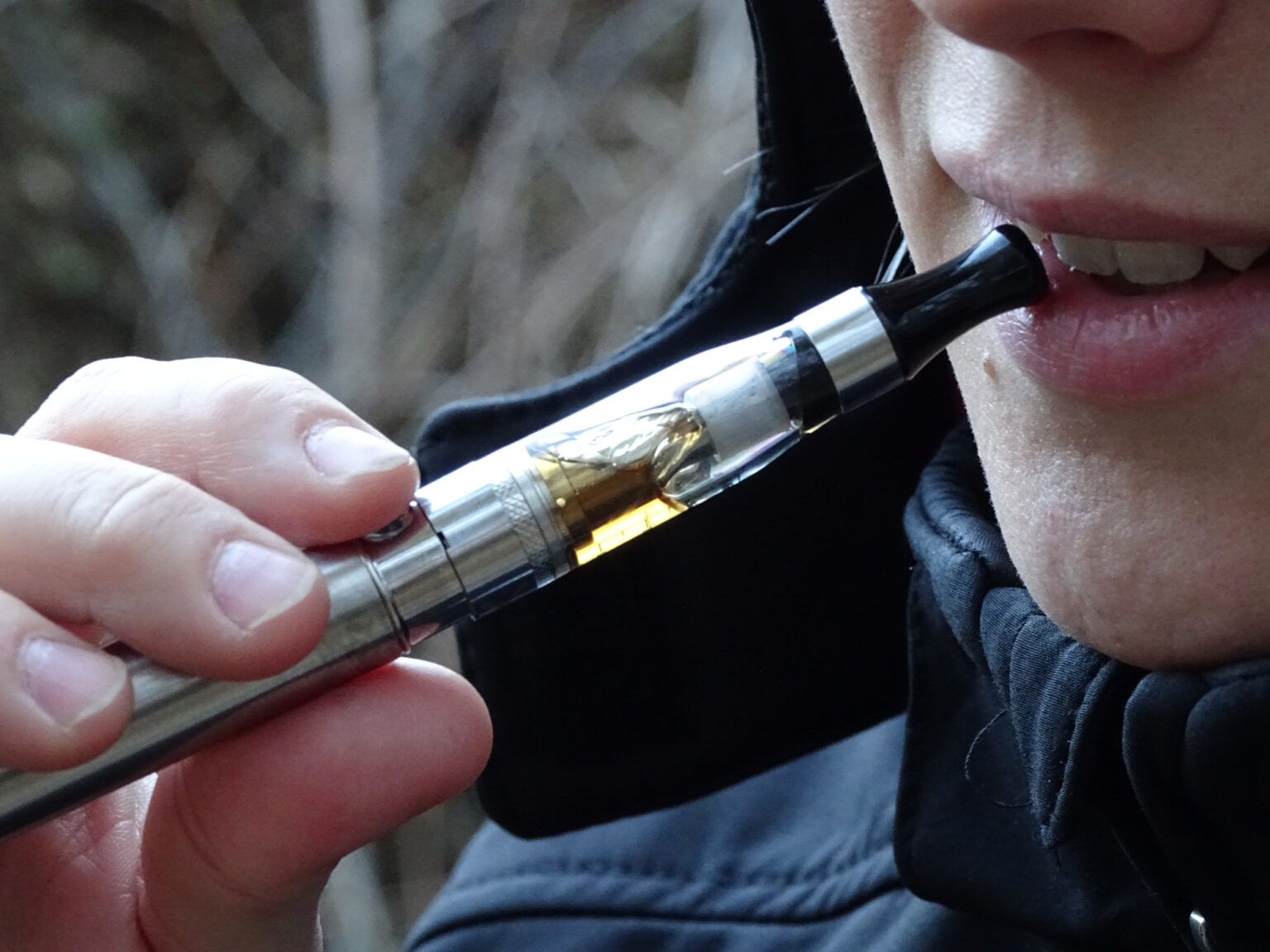 A Comprehensive Guide to CBD Vaping for Athletes - iSportsWeb