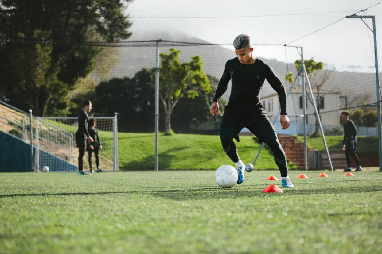 Soccer Training 101 - Tips, Techniques, and Tactics - iSportsWeb
